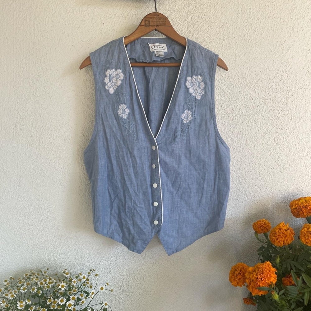 Vintage Cottagecore Blue Vest With White Flowers By J… - Gem